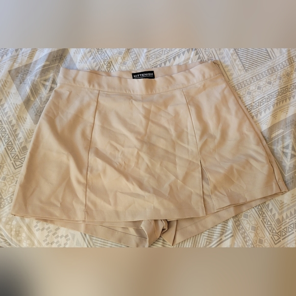 Kittenish | Shorts | Kittenish Skort Cream Nwt | Poshmark
